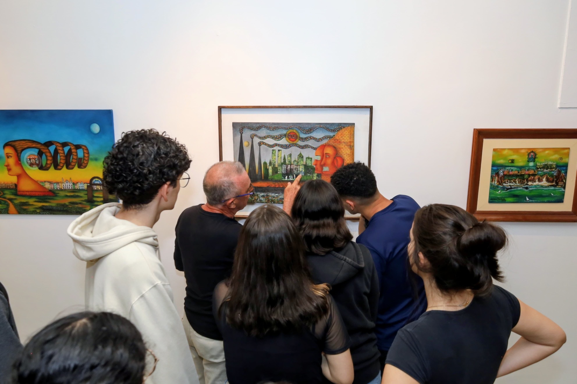 A alma miguelense em destaque: Exposição de Luciano Barbosa celebra 15 ...